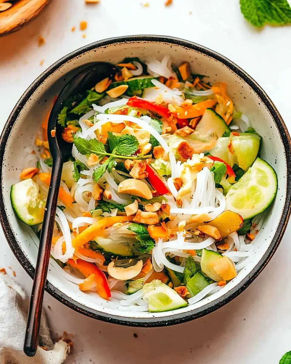 Vietnamese Spring Roll Salad: A Refreshing Delight to Try! - FoodNFoodie